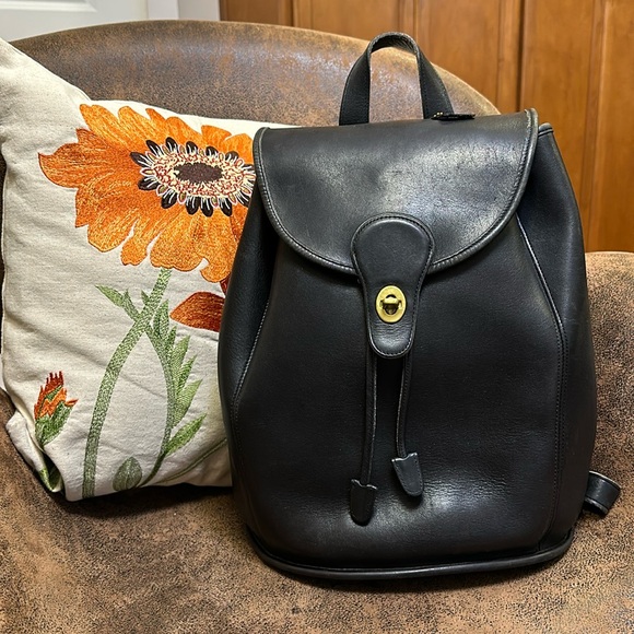 Coach | Bags | Vintage Coach Backpack 9943 Black Glovetanned Leather ...